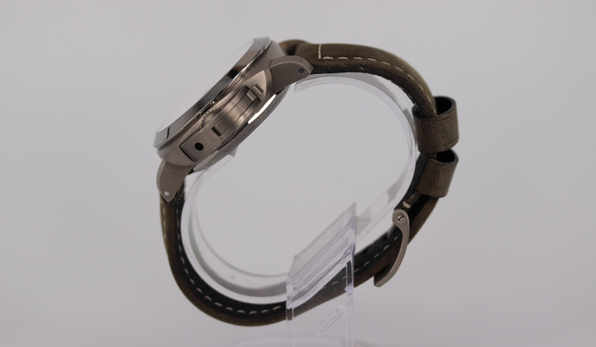 Panerai Luminor PAM 351 - 2016 - Full Set - Oakleigh Watches